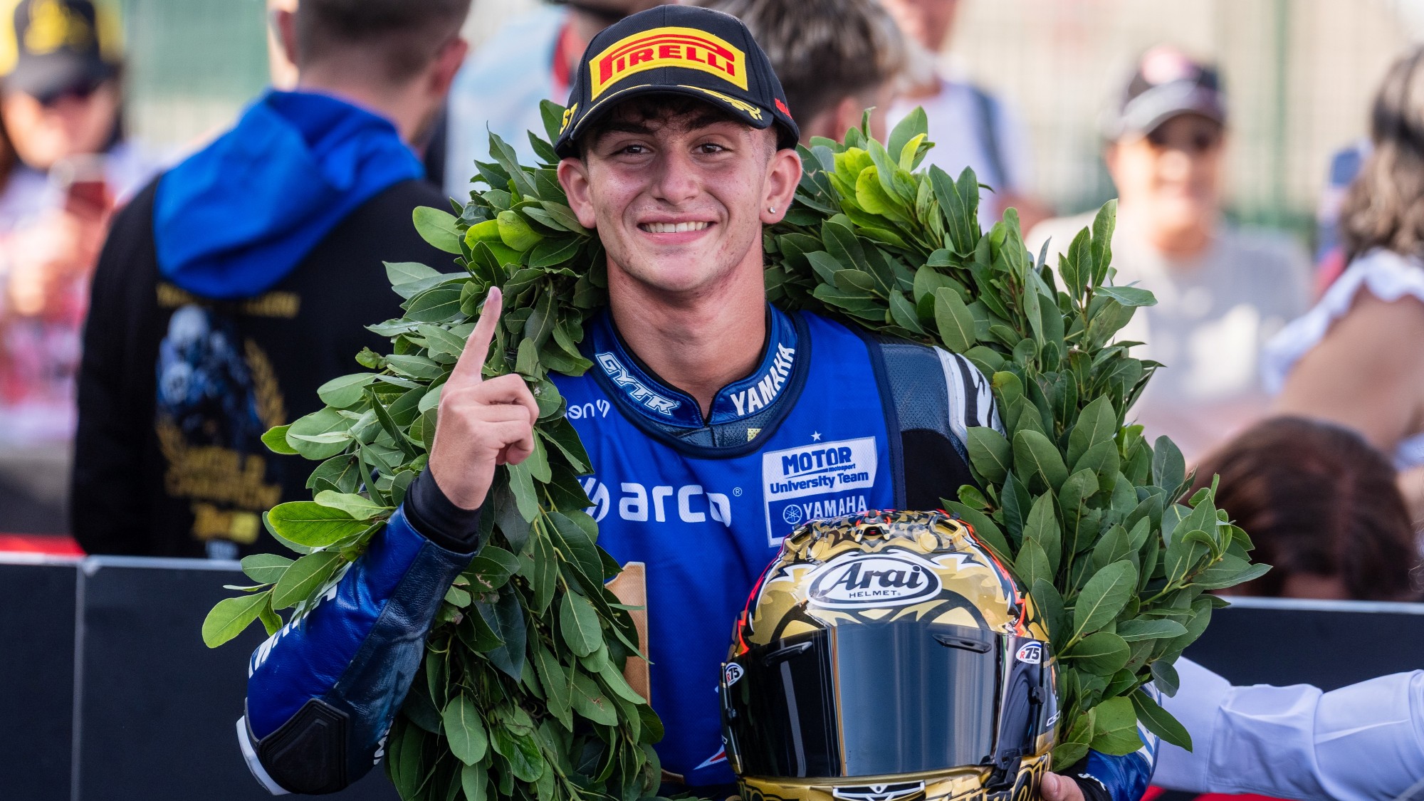 Alessandro Di Persio Crowned 2025 FIM Yamaha R3 BLU CRU World Cup ...